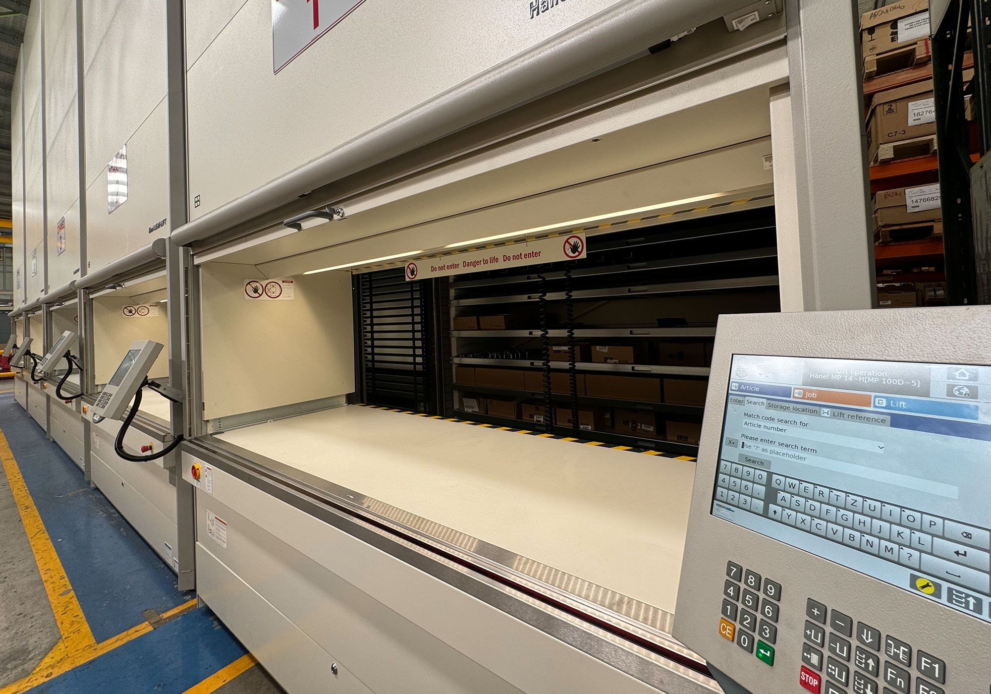 SEW-EURODRIVE thrilled by Hanel’s automated storage and retrieval ...